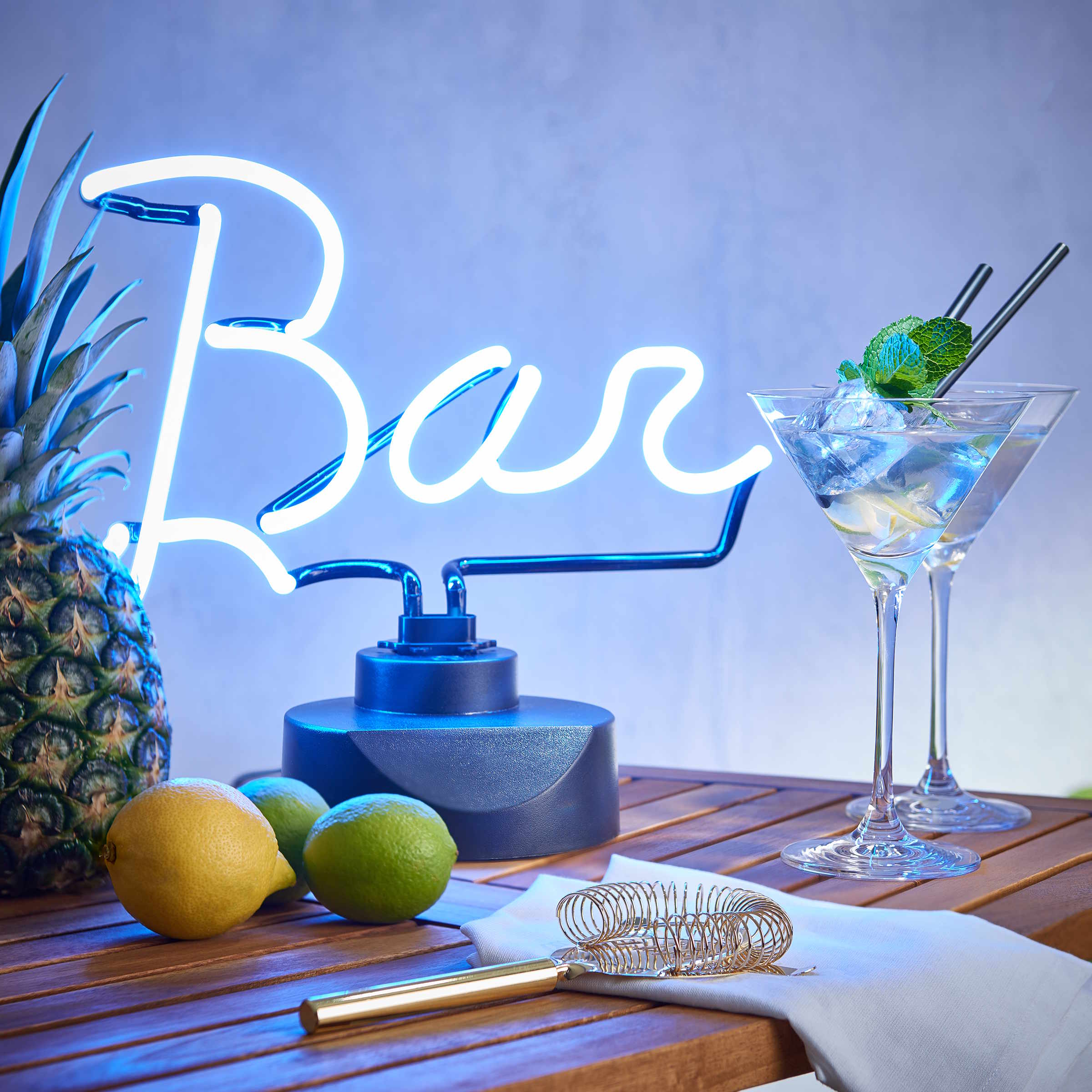 BAR Neon light, bar - BUTLERS Malta
