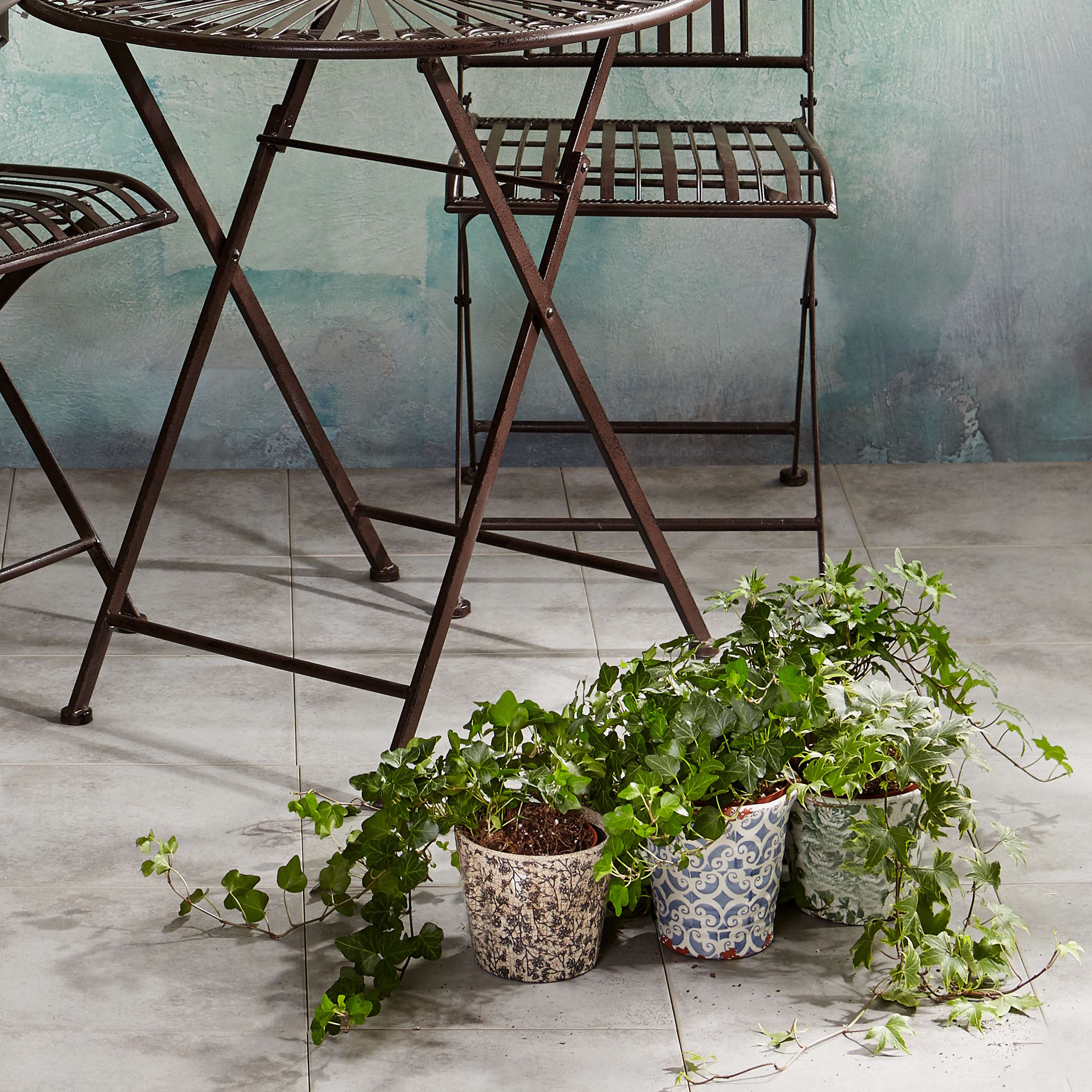 TERRACOTTA Flower pot - BUTLERS Malta